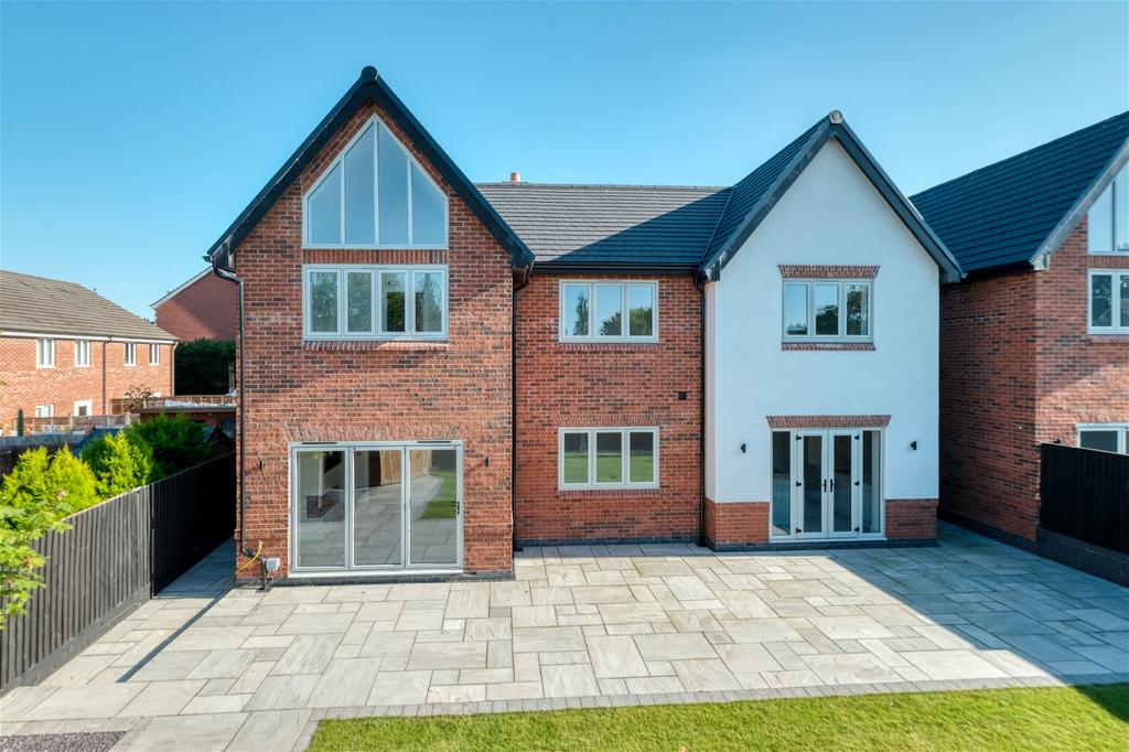 Willow Gardens, Wythall, B47 6AZ 4 bed detached house - £920,000