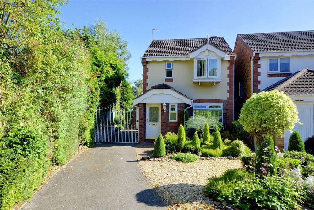 Coachmans Croft, Nottingham 3 bed detached house for sale - £294,000