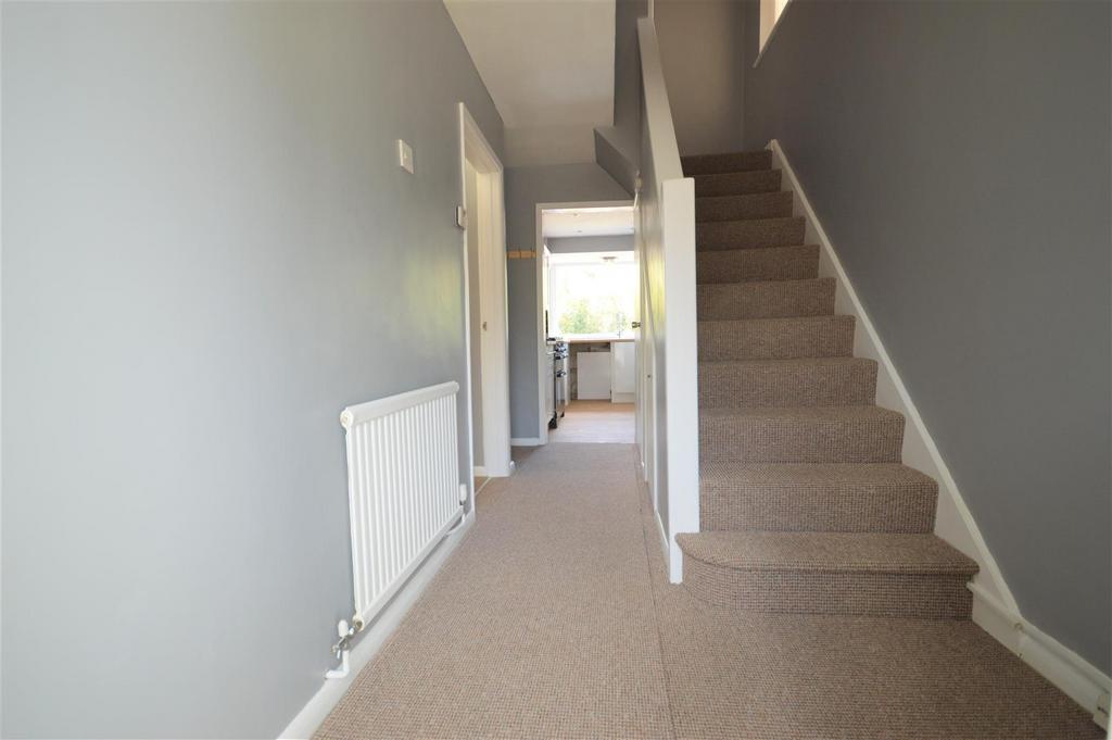 Fairway, Kingsley 3 bed semi-detached house to rent - £1,300 pcm (£300 pw)