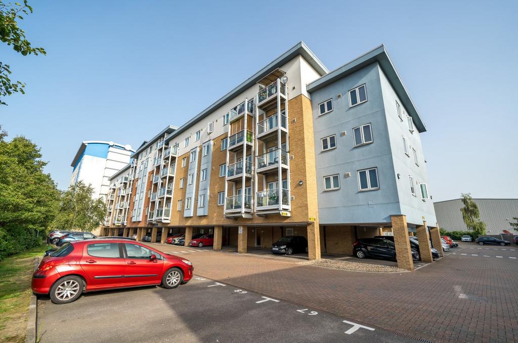 Foundry Court, Mill Street, Slough, SL2 1 bed flat for sale - £97,500