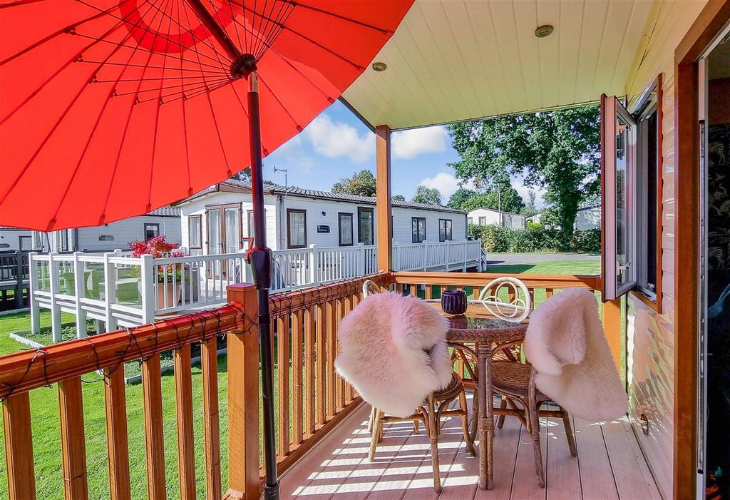 Raylands Country Park, Southwater, Horsham, West Sussex 2 bed park home ...