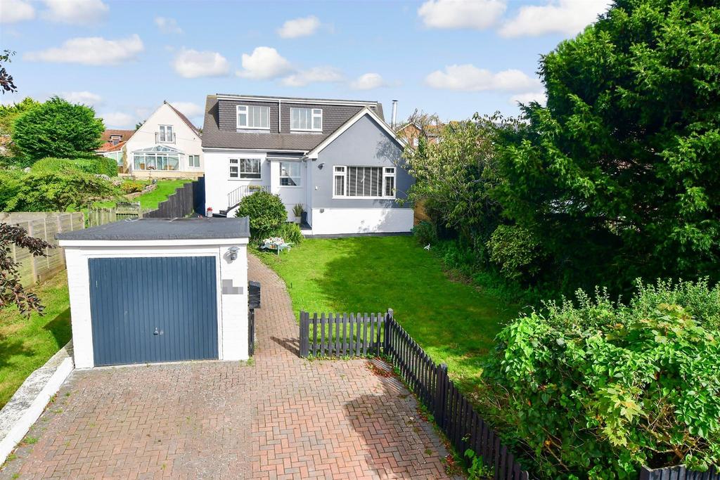 Channel View Road, Woodingdean... 5 bed detached house - £750,000