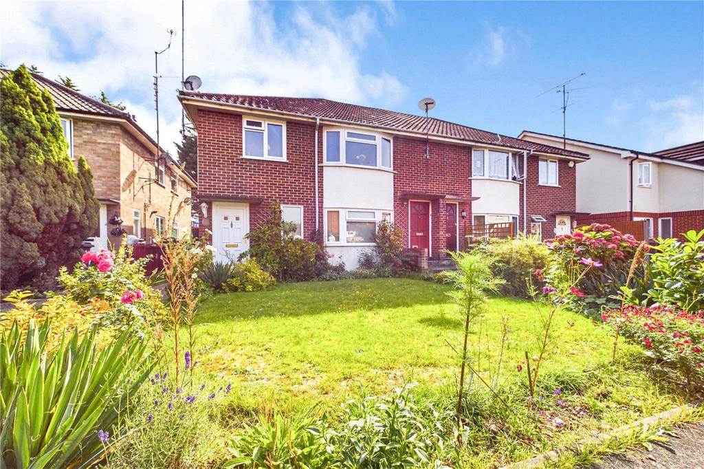 Ivydene Road, Reading, Berkshire, RG30 2 bed apartment - £1,275 pcm (£ ...