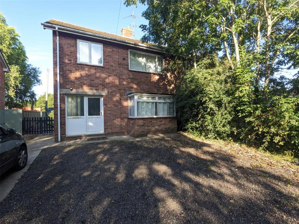 The Garage Cottage, London Road, Sleaford, NG34 3 bed semi-detached ...