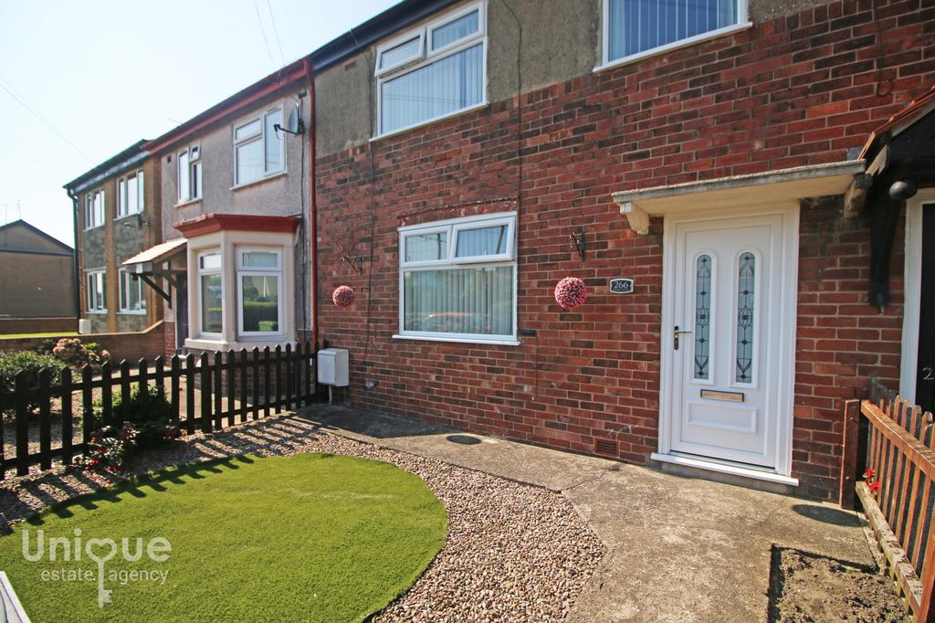 Radcliffe Road, Fleetwood, FY7 3 bed terraced house - £115,000