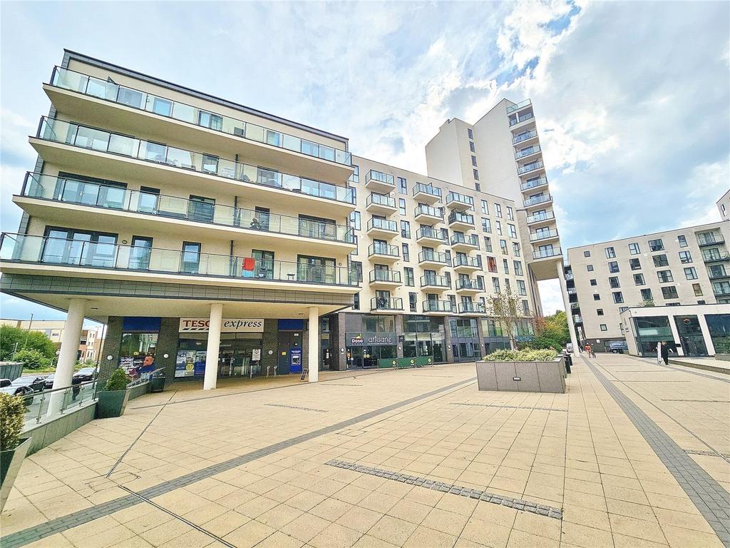 Guildford Road, Woking, Surrey, GU22 1 bed apartment - £1,300 pcm (£300 pw)
