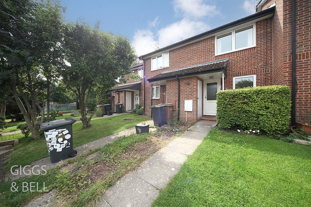 Oregon Way, Luton, Bedfordshire, LU3 2 bed terraced house - £270,000