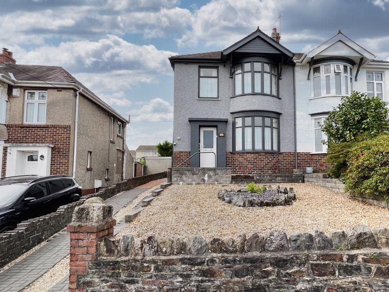 Longford Road, Neath Abbey, SA10 7HF 3 bed semi-detached house - £175,000