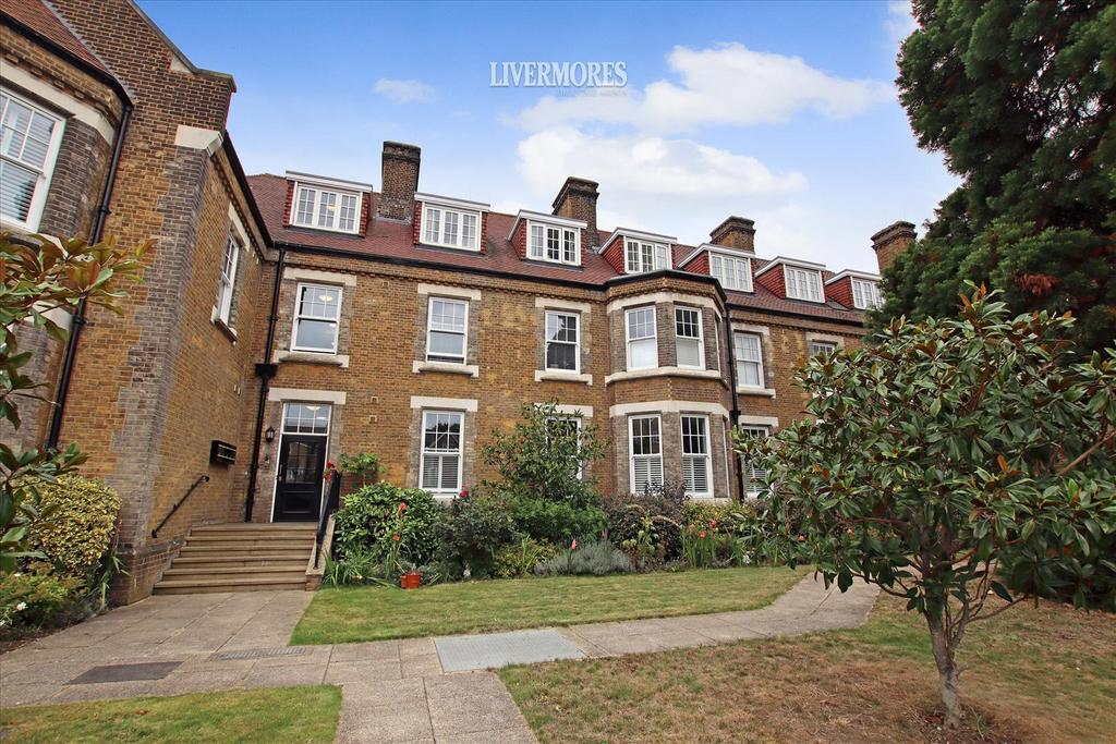 Martin Drive, Stone, Dartford 2 bed apartment for sale - £300,000
