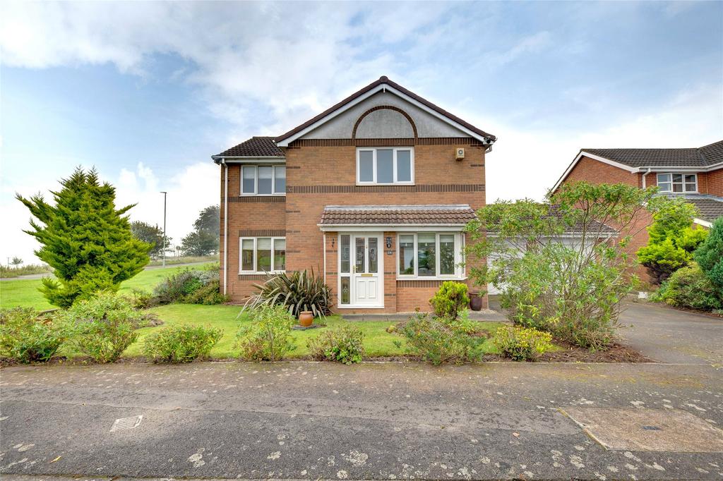 Plover Drive, Burnopfield, NE16 4 bed detached house - £325,000