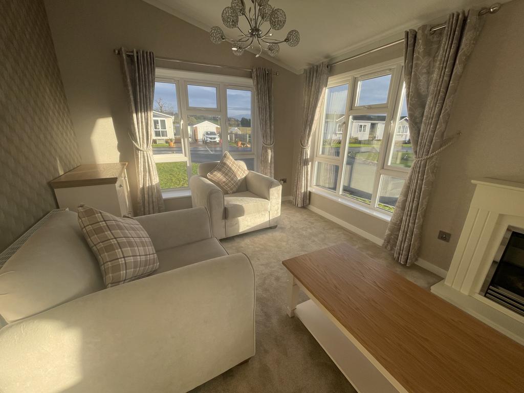 Oxford, Oxfordshire, OX44 2 bed park home for sale - £299,000