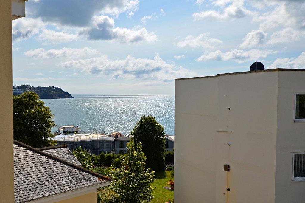 Torquay TQ2 2 bed apartment for sale - £350,000