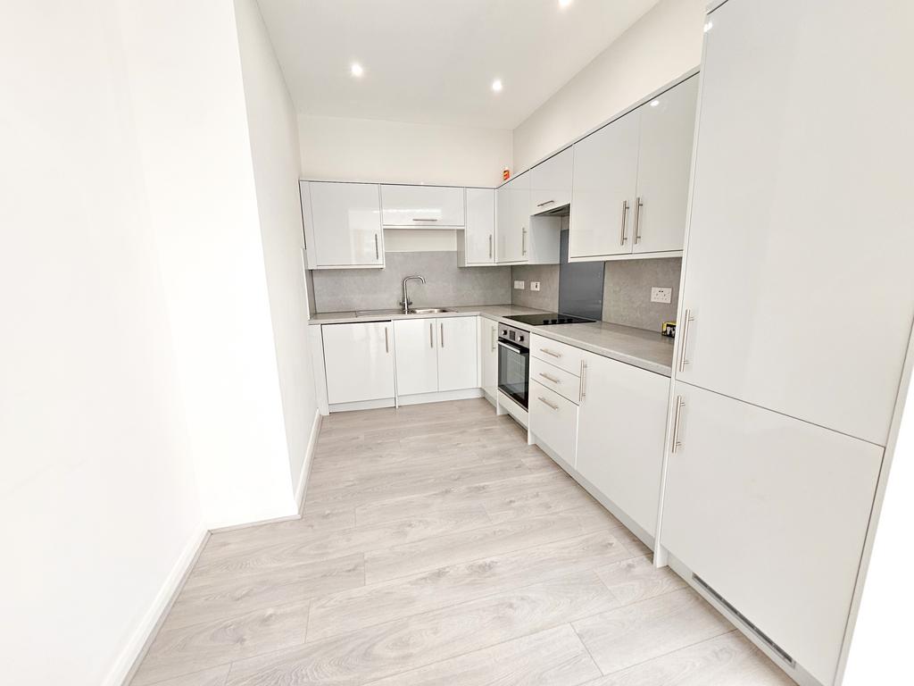 Harrington Road, Brighton BN1 2 bed flat - £1,500 pcm (£346 pw)