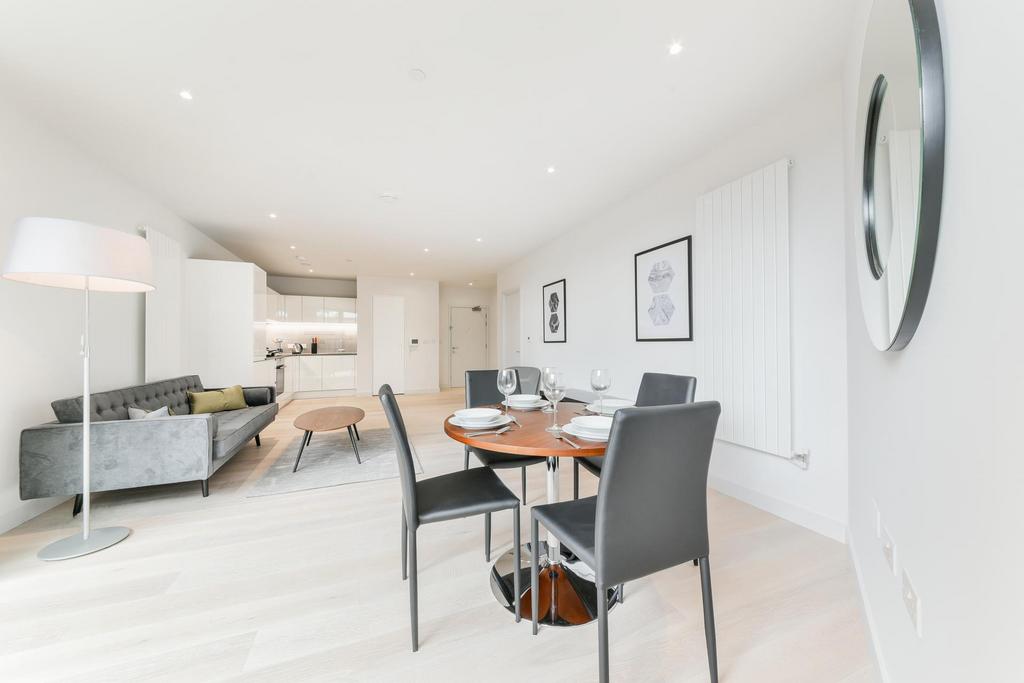 Summerston House, Royal Wharf... 1 bed apartment - £375,000