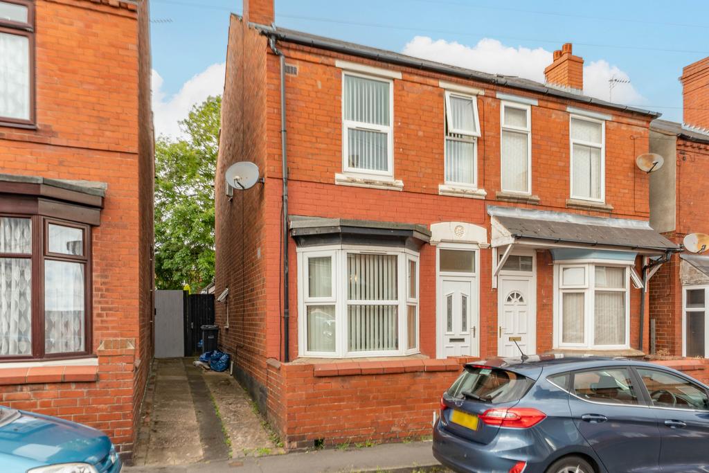 Pearson Street, Stourbridge, West... 2 bed semi-detached house - £150,000