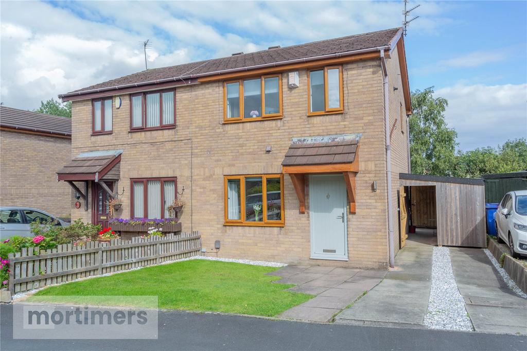 Spring Hall, Clayton Le Moors, Accrington, Lancashire, BB5 3 bed semi ...
