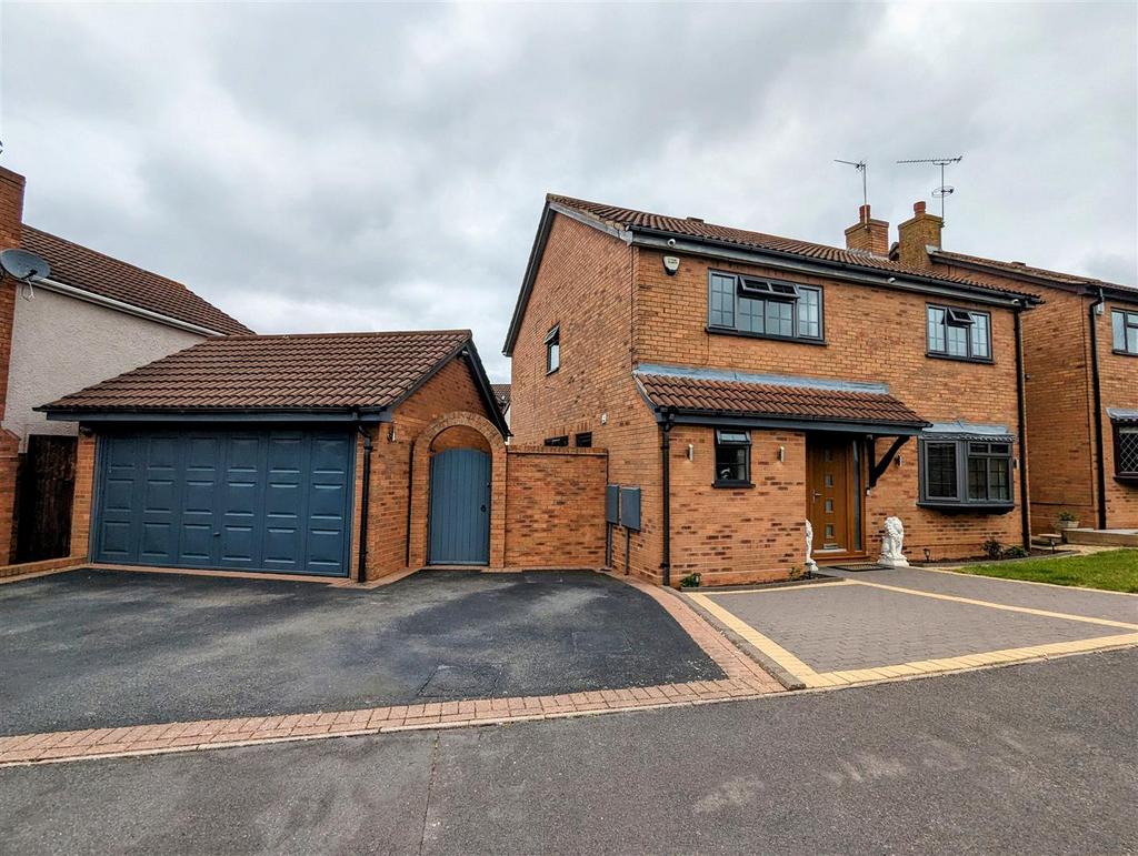 Gorse Farm Road, Whitestone, Nuneaton 4 bed detached house - £440,000