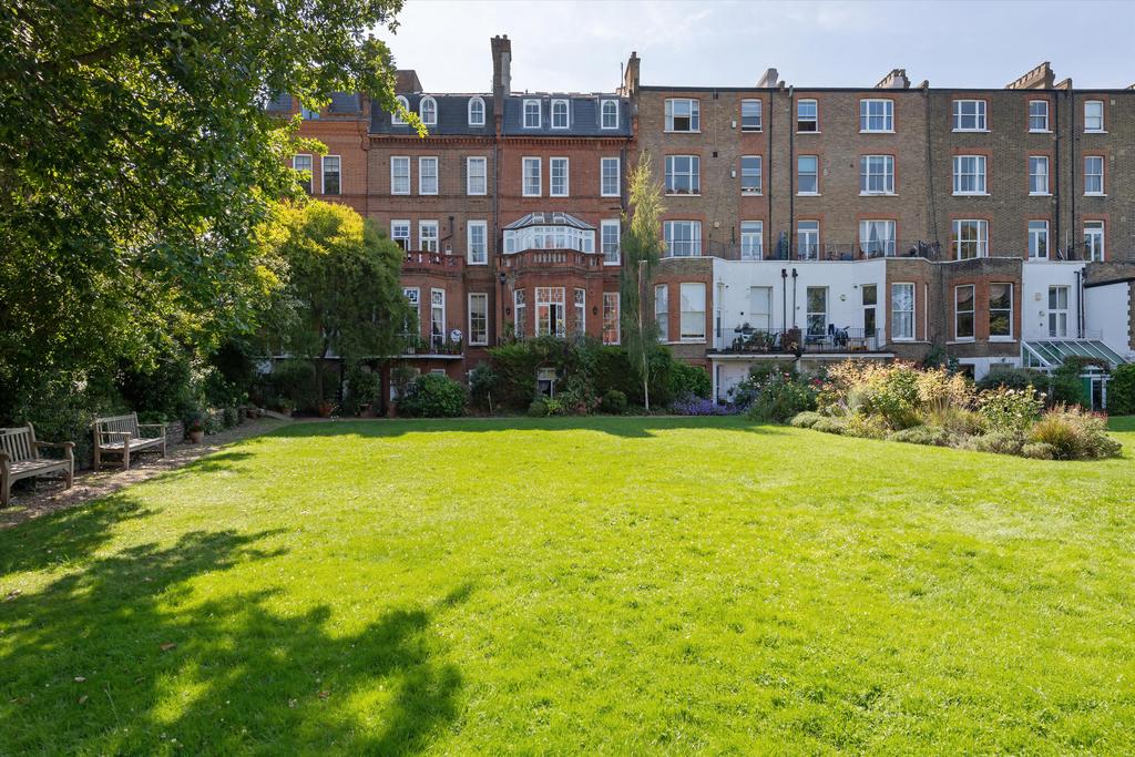Sutherland Avenue, London, W9 3 bed flat for sale - £2,500,000
