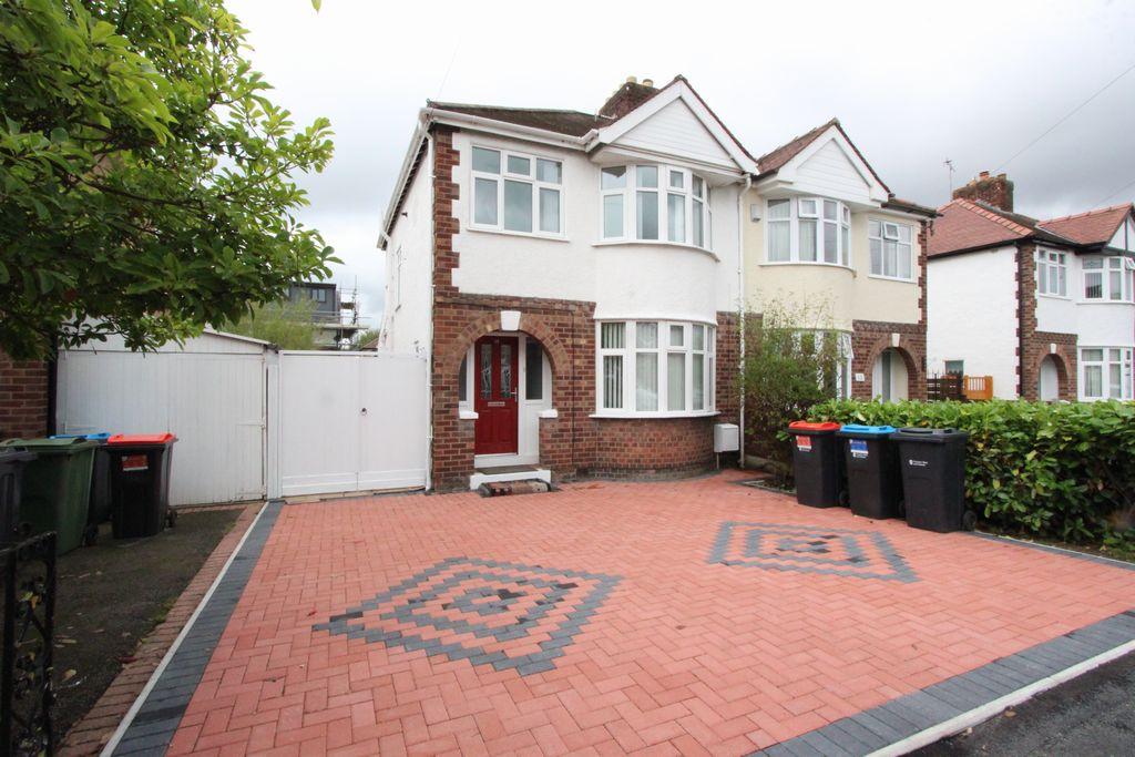 Laburnum Grove Great Sutton 3 Bed Semi Detached House £950 Pcm £