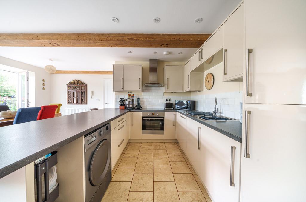 Mill Lane, Avening, Tetbury, Gloucestershire, GL8 3 bed apartment for ...