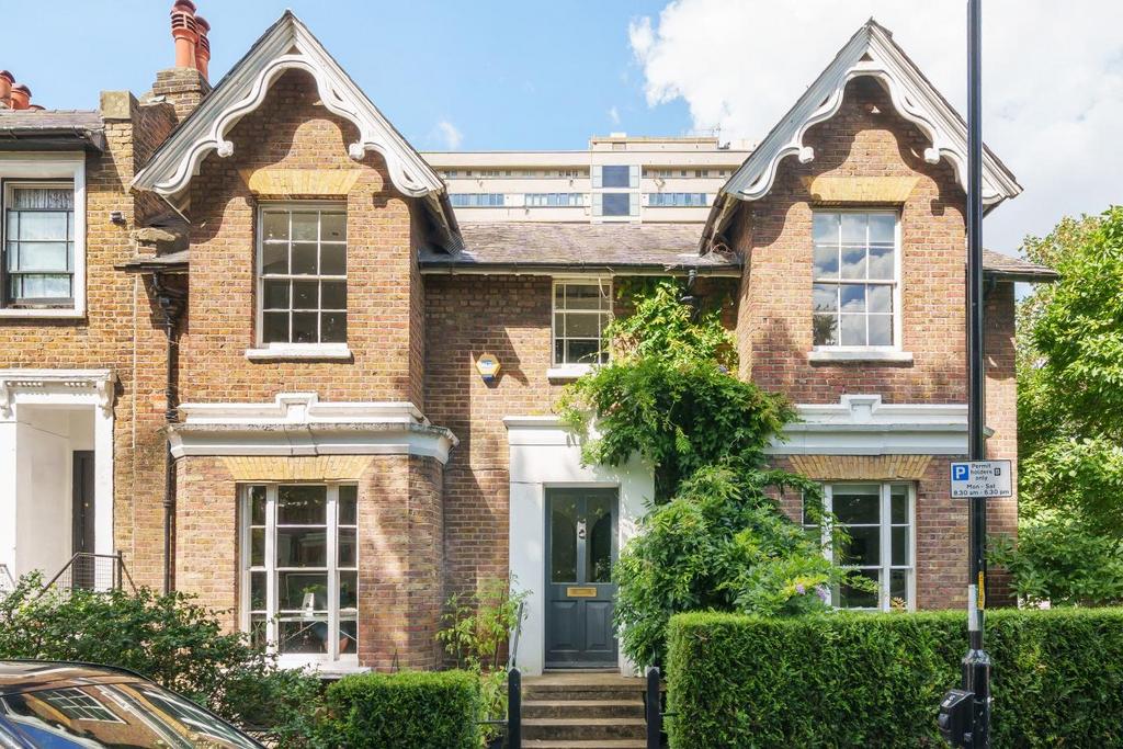 Lyndhurst Square, Peckham Rye 5 bed detached house - £1,800,000