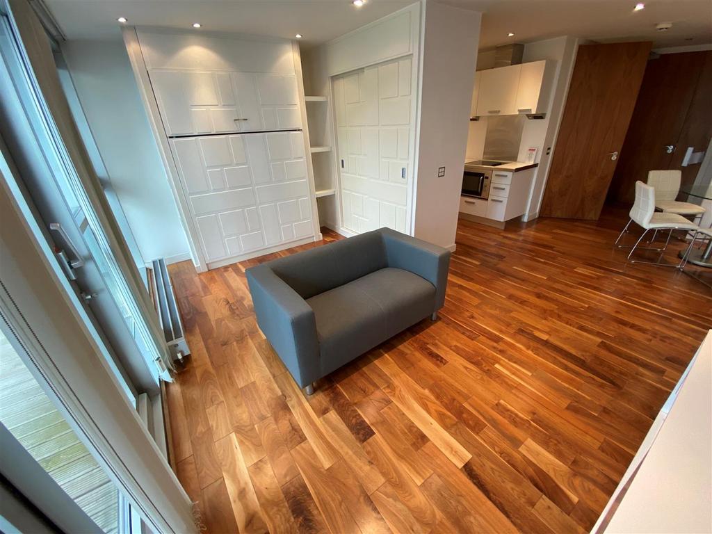 The Edge, Clowes Street, Salford Studio - £1,000 pcm (£231 pw)