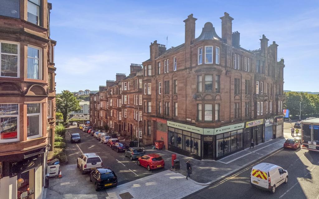 Townhead Terrace, Flat 3/2, Paisley... 1 bed apartment - £750 pcm (£173 pw)