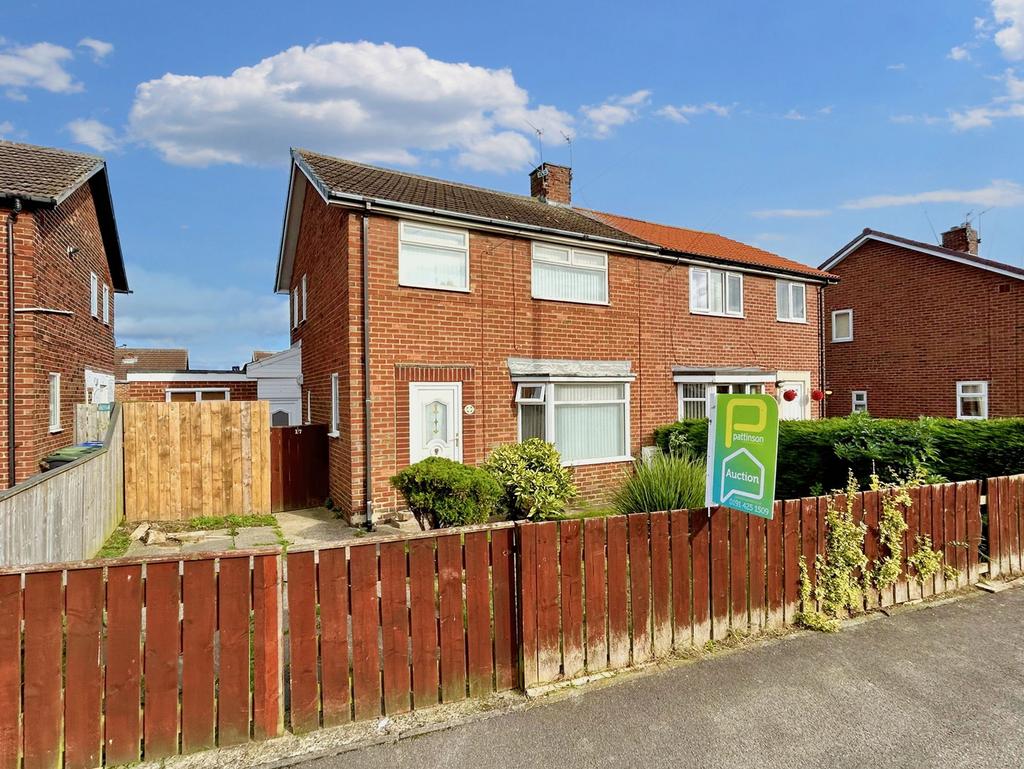 East Lea, Thornley, Durham, DH6 3EA 3 bed semi-detached house - £60,000