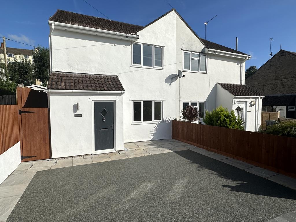 Caird Street, Garden City Way, NP16 3 bed semi-detached house - £1,250 ...
