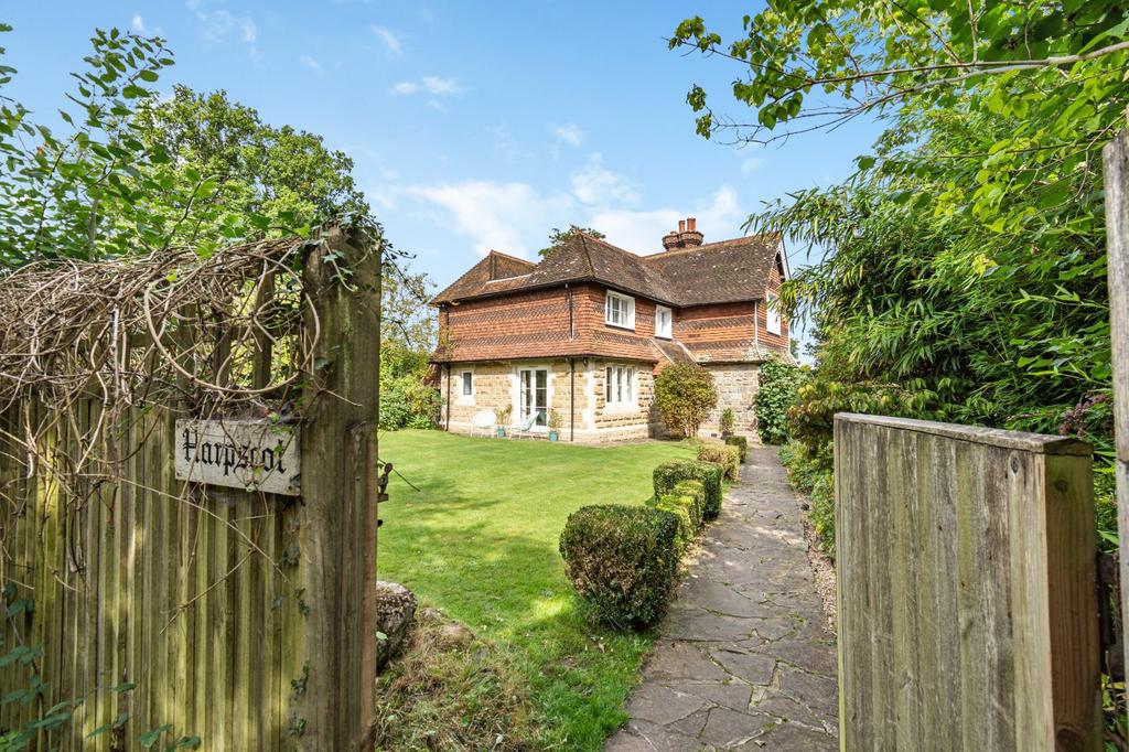 Slaugham Lane, Warninglid, Haywards Heath, West Sussex 4 bed detached ...