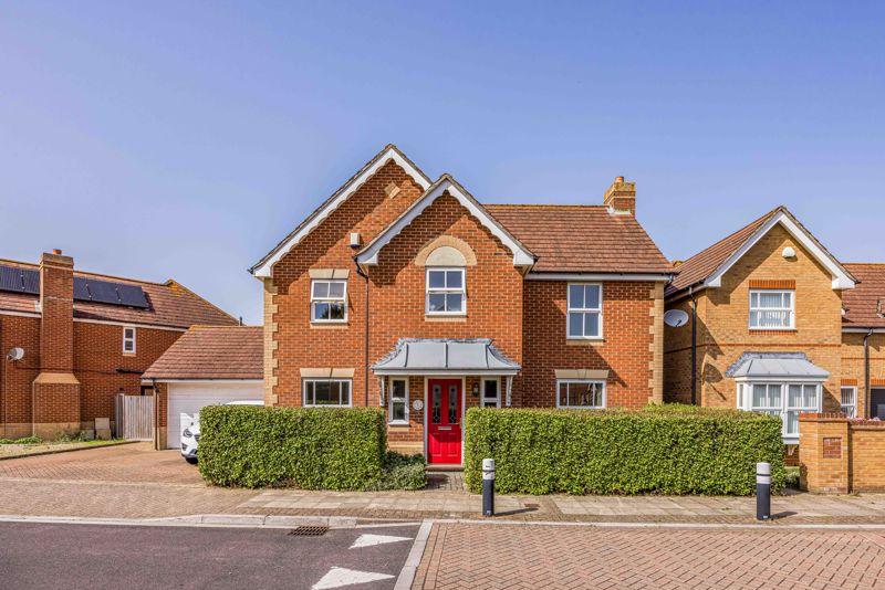 Siskin Road, Southsea 4 bed detached house for sale - £599,950
