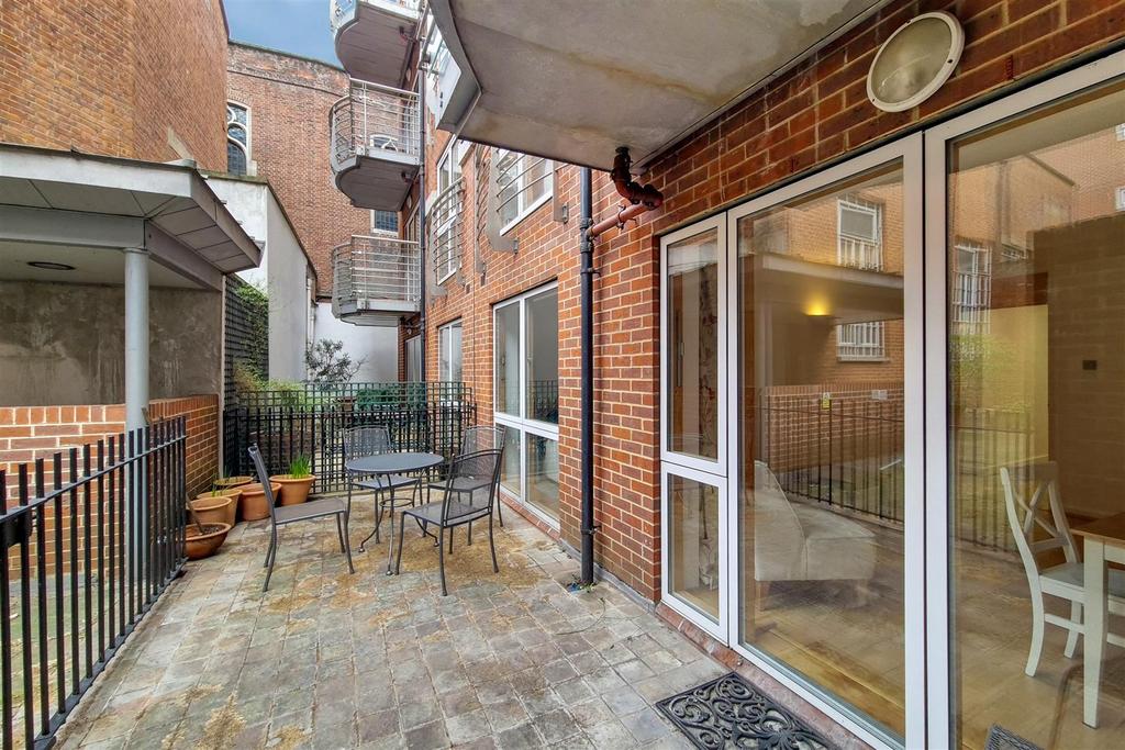 Tufton Street, London 2 bed apartment - £775,000