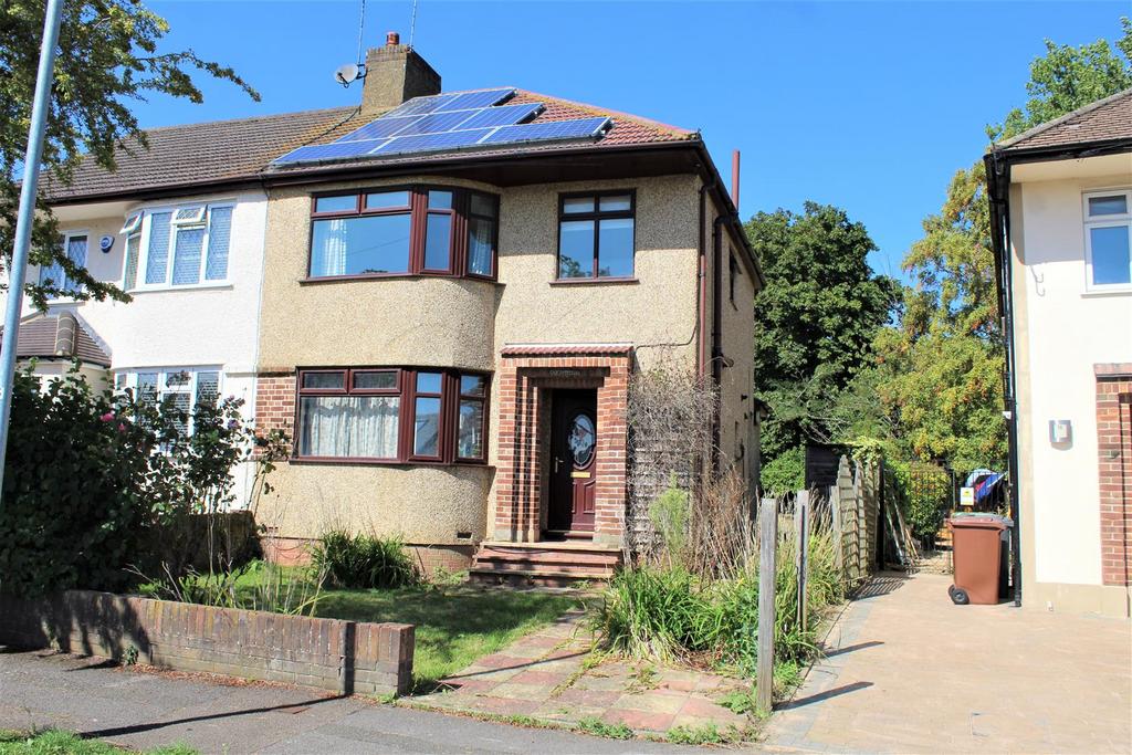 Allandale Crescent, Potters Bar EN6 3 bed semi-detached house - £549,950