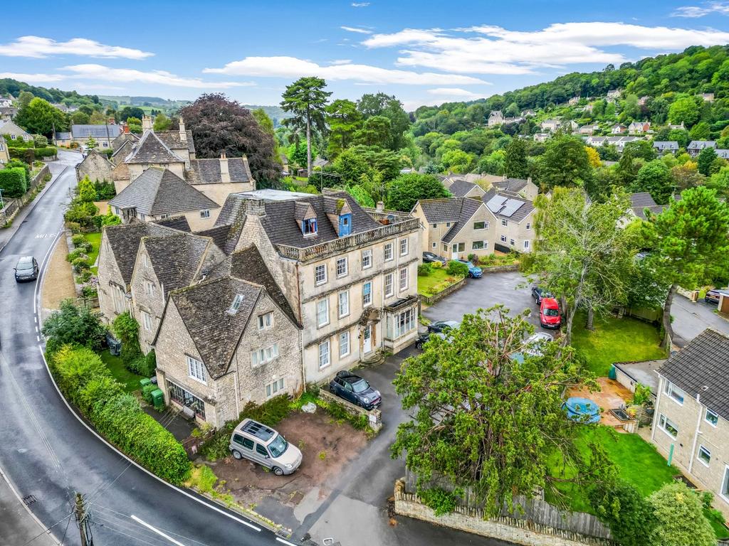 Spring Hill, Nailsworth, Stroud... 2 bed apartment - £275,000