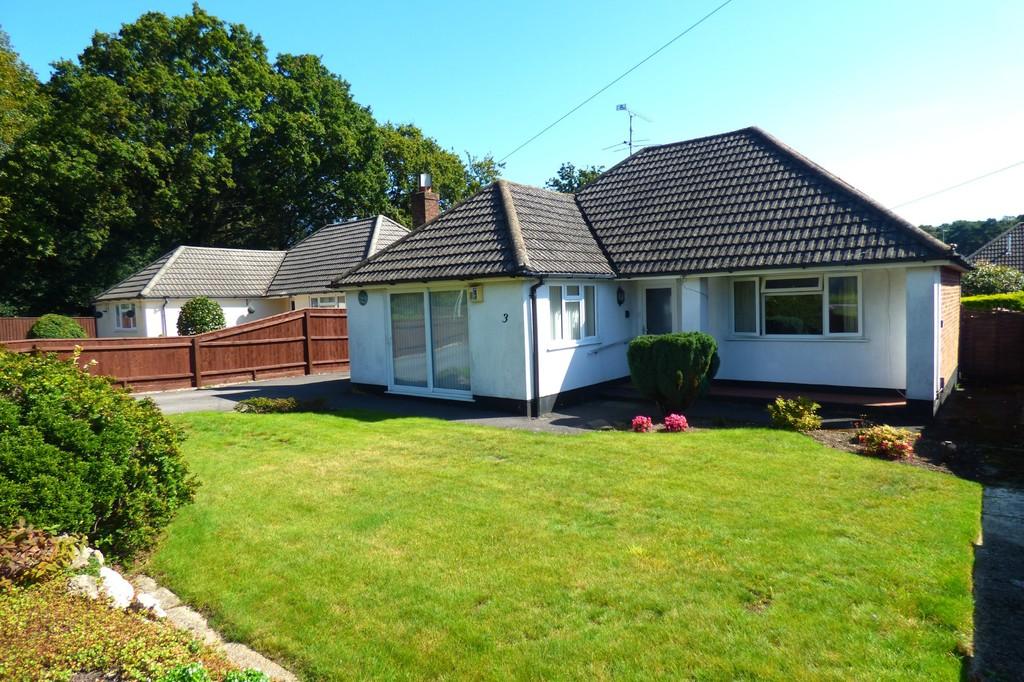 Waterloo Road, Poole 2 bed detached bungalow - £339,950
