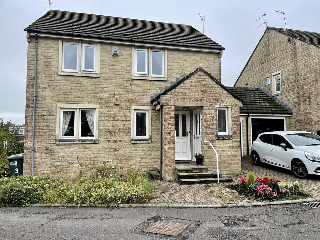 Harry Lane, Clayton 2 bed ground floor flat for sale - £80,000