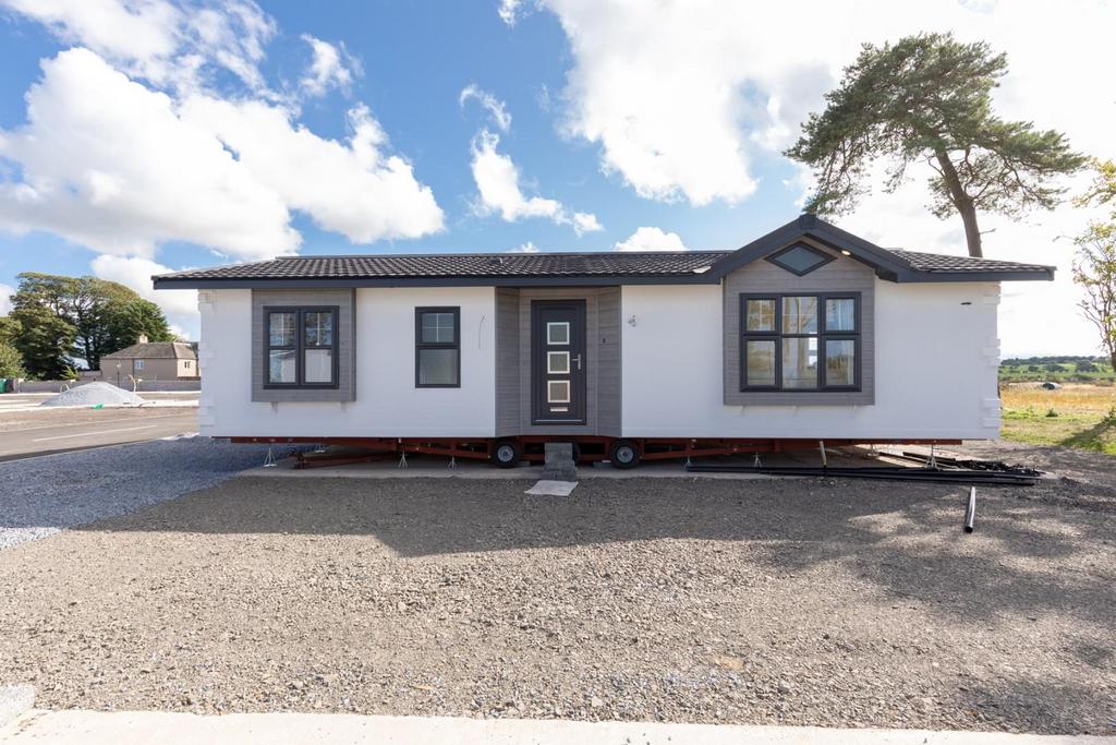Badminton Lodge, Swilken Village... 2 bed lodge - £305,000