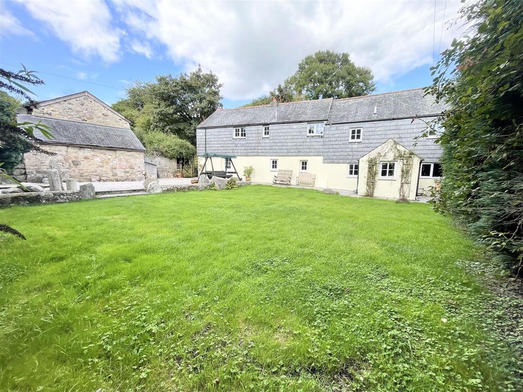 Wrangaton, South Brent 4 bed detached house - £1,695 pcm (£391 pw)