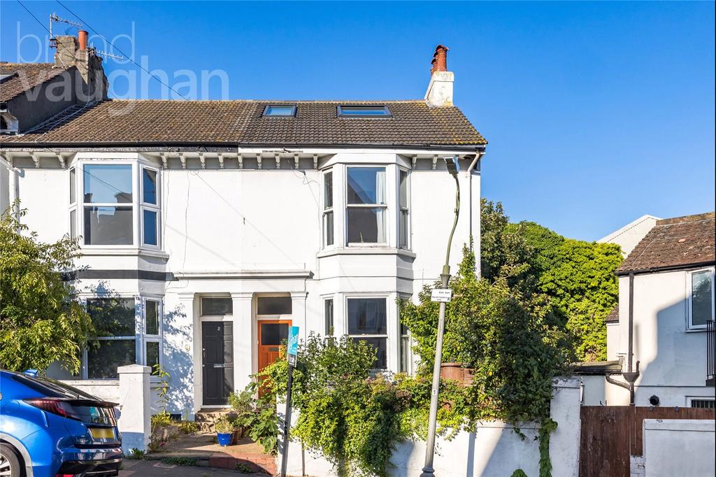 Hamilton Road, Brighton, East Sussex... 5 bed end of terrace house - £ ...