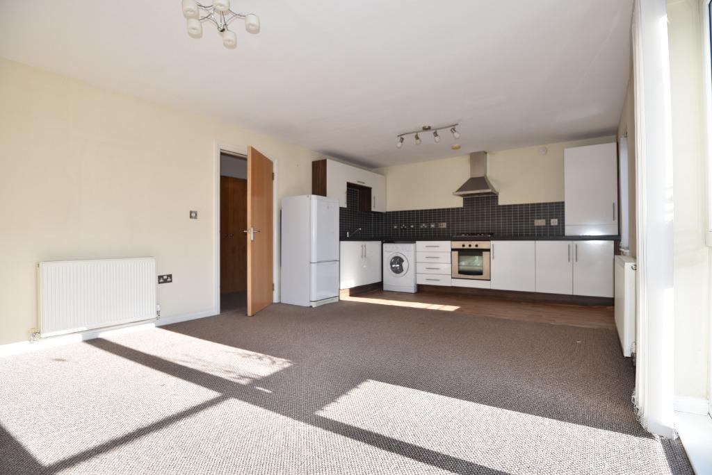 Mid Street, Bathgate, West Lothian, EH48 2 bed flat - £750 pcm (£173 pw)