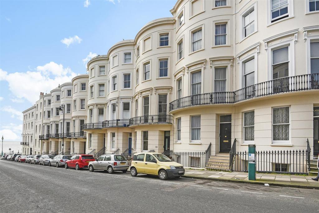 Eaton Place, Brighton, BN2 1EH 2 bed flat to rent - £1,650 pcm (£381 pw)