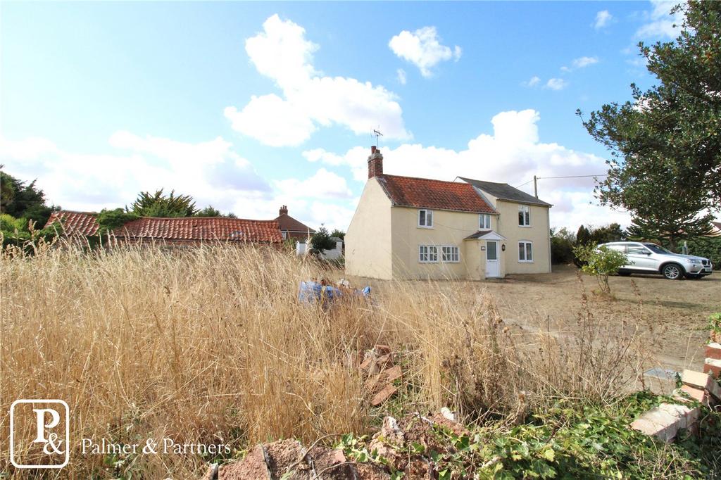 Mill Hill, Aldringham, Suffolk, IP16 3 bed detached house - £425,000