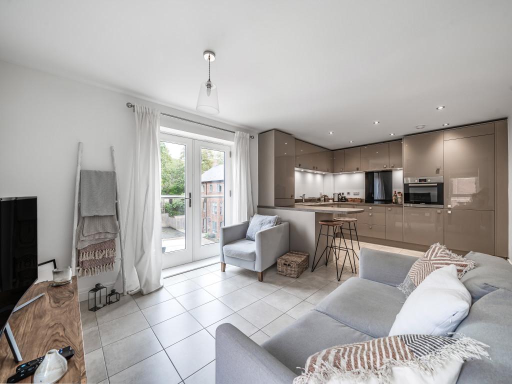 Frances Lupton House, 6 Victoria Gardens, Hyde Park, Leeds 2 bed ...