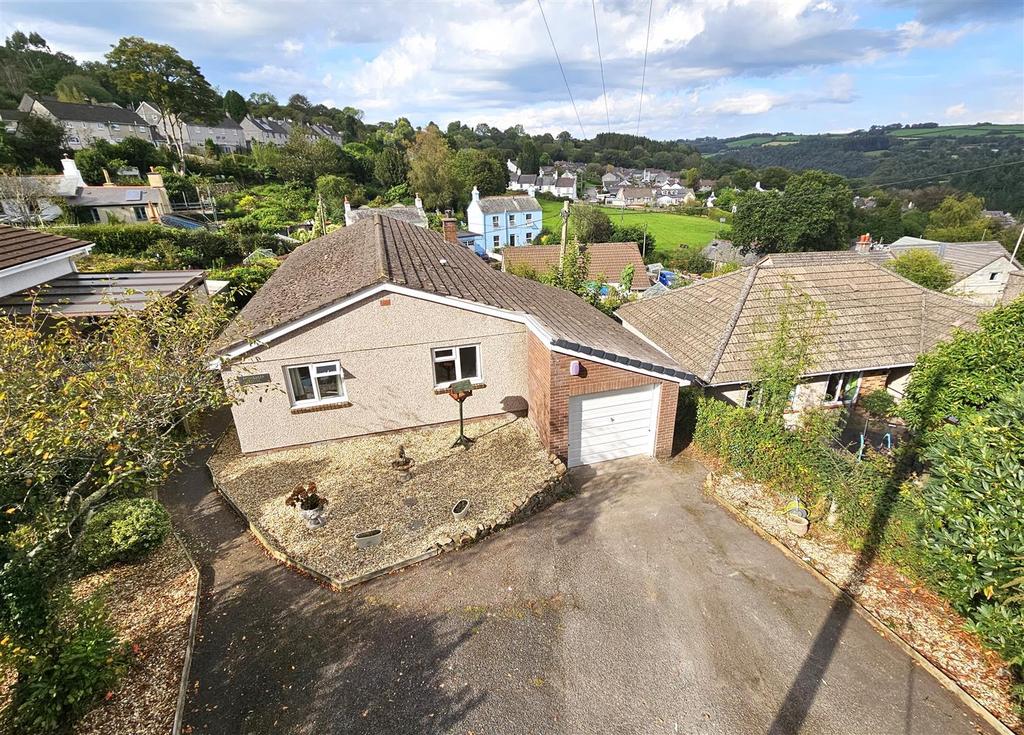 Chapel Street, Gunnislake 4 bed detached house - £399,950
