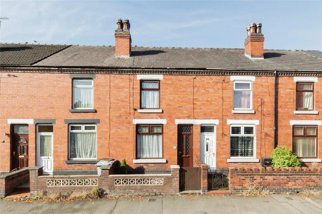 South Street, Crewe, Cheshire, CW2 3 bed terraced house - £120,000