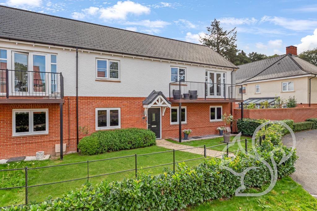 Myland Court Walk, Colchester 2 bed coach house - £260,000