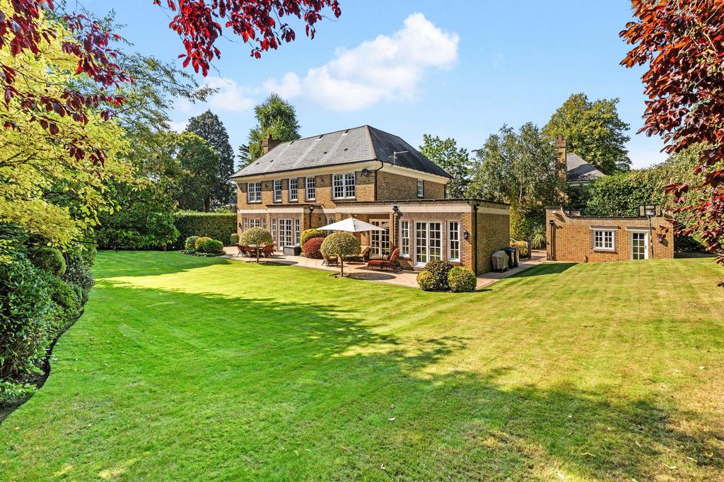 Fairmile Court, Cobham, KT11 5 bed detached house for sale - £2,795,000