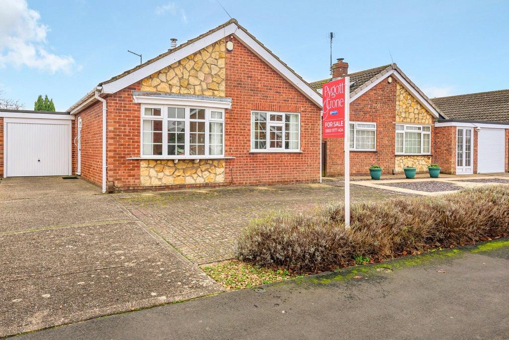 Hebden Moor Way North Hykeham 2 Bed Bungalow £230 000