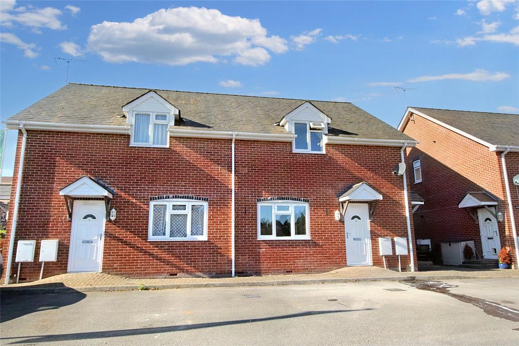 Lymington Bottom Road, Medstead... 1 bed apartment - £800 pcm (£185 pw)