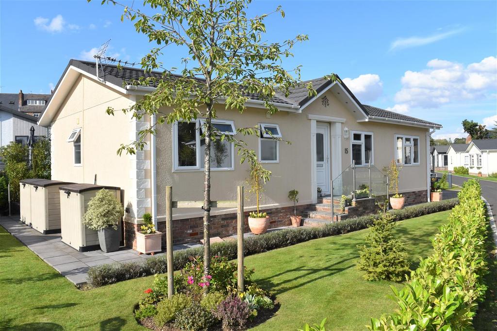 Cathedral View, North Road, Ripon 2 bed park home - £222,000